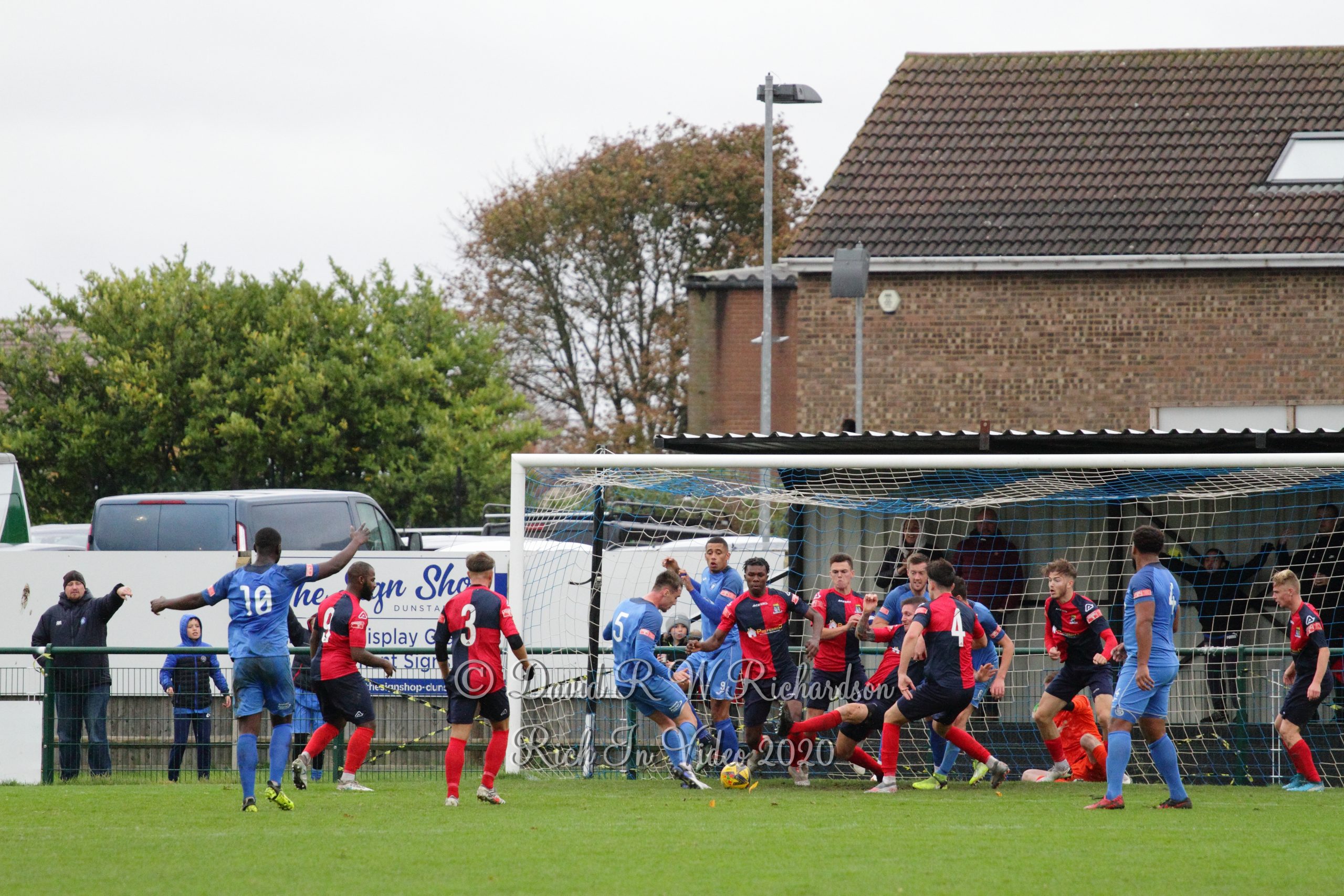 AFC Dunstable vs St Neots Town FC - St Neots Town FC